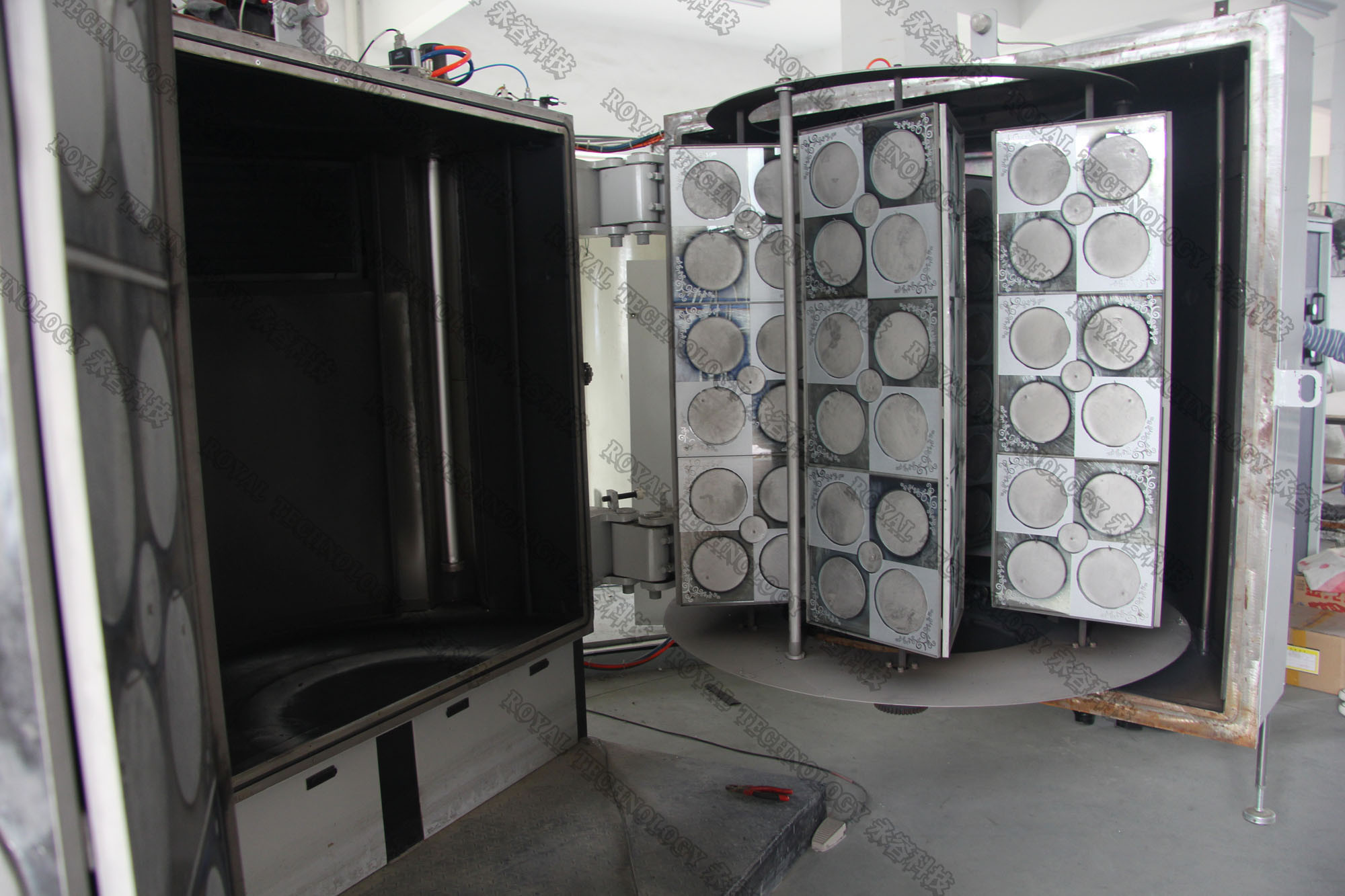 DC Magnetron Sputtering Coating Machine on Glass Mirrors , Titanium Ti ...